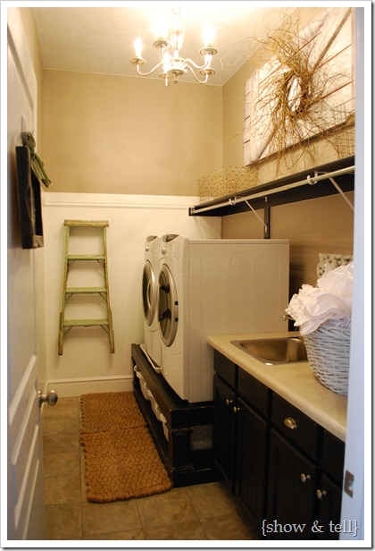 Sassy Sites!: Home Tour... the laundry room